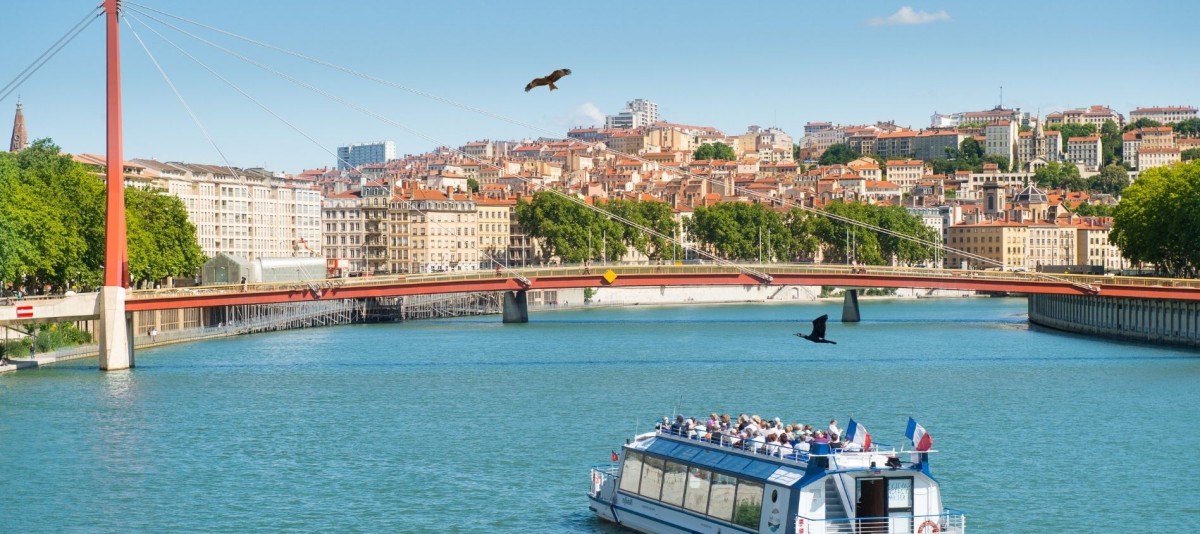 Les Bateaux Lyonnais - Lyon's cruises : lunch cruise, dinner cruise ...